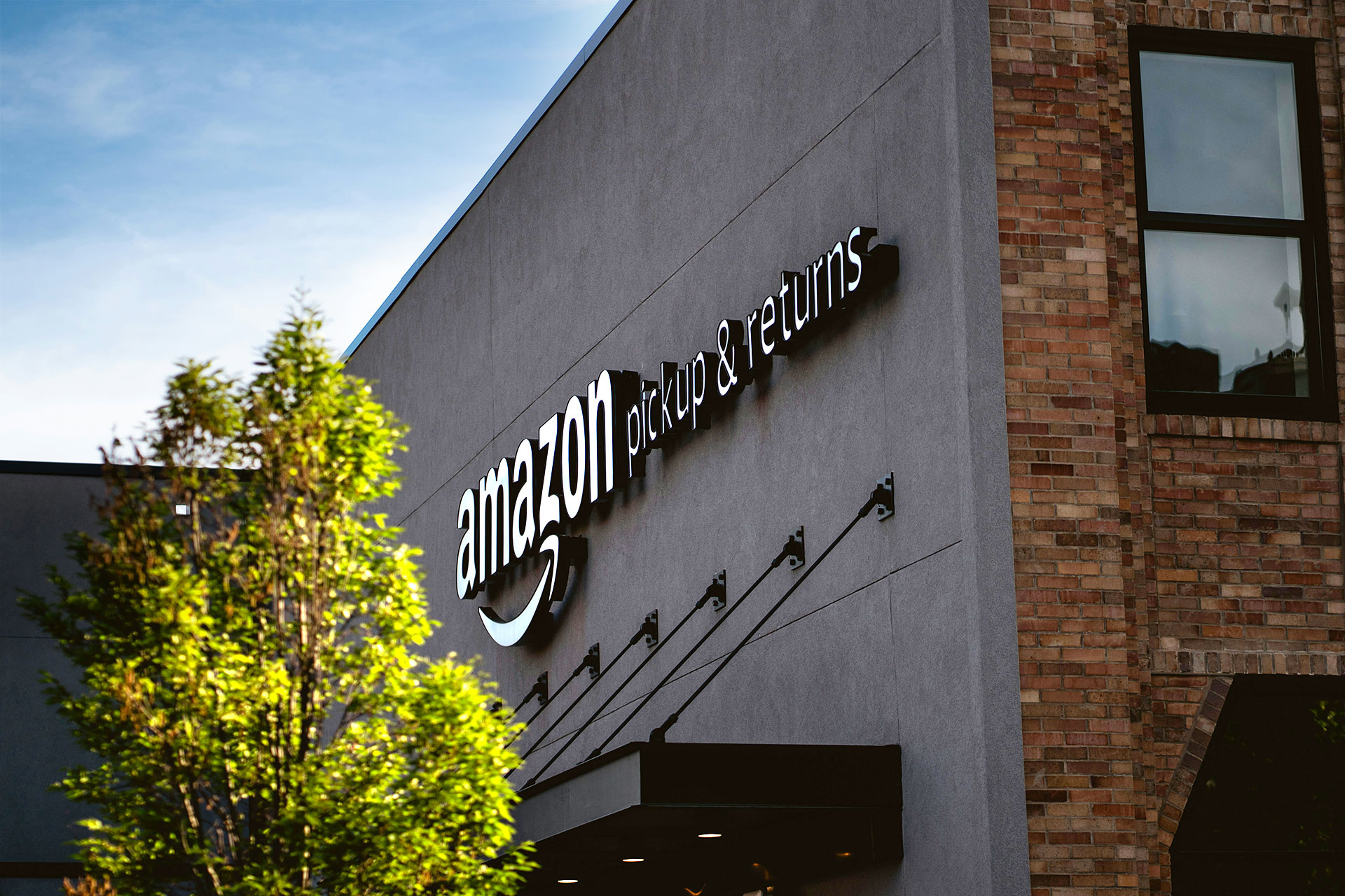 Amazon informa avería global en su servicio de nube - Lienzo ...